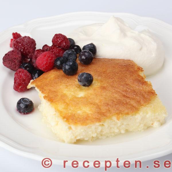 Ostkaka - Recept på äkta småländsk ostkaka