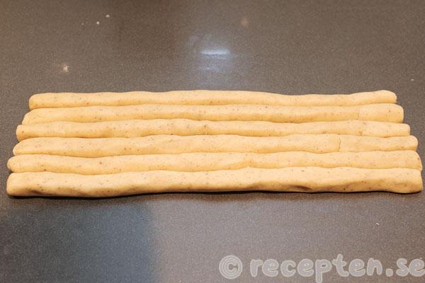 Finska pinnar - Bilder steg för steg - Recepten.se